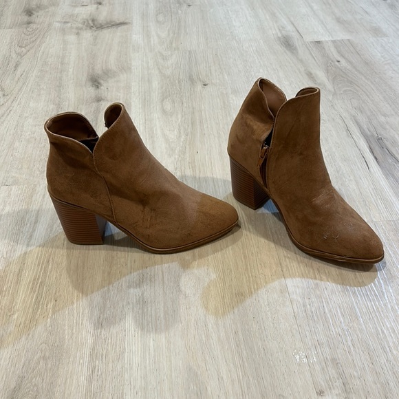 Shoes | New Forever 21 Brown Suede Block Heel Booties | Poshmark